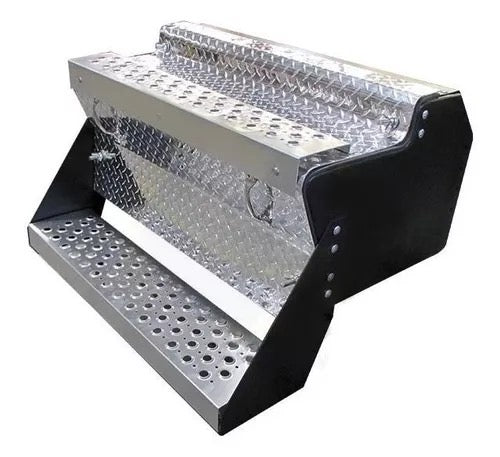 Kenworth T800 Battery Box 40" pierced step 33" – Shark Chrome Shop