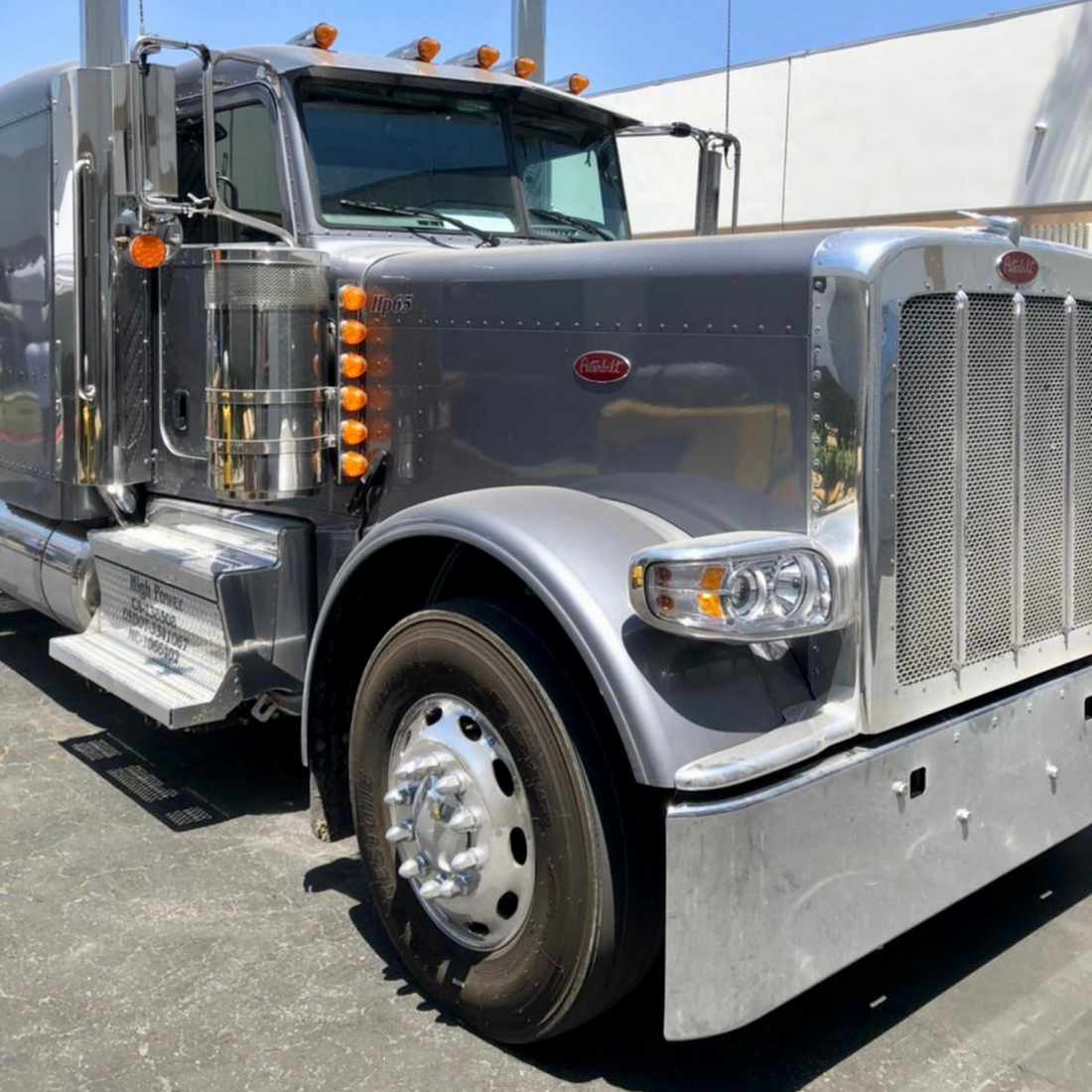 Peterbilt 365/388/389 & Kenworth W990 Classic Bumper Roll End – Shark ...